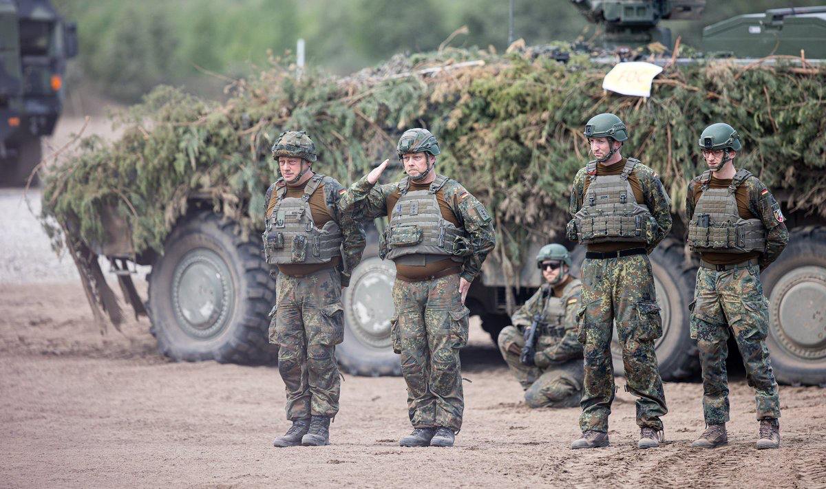 ABŞ 10 minədək hərbçisini Şərqi Avropadan çıxara bilər - AzPost.info